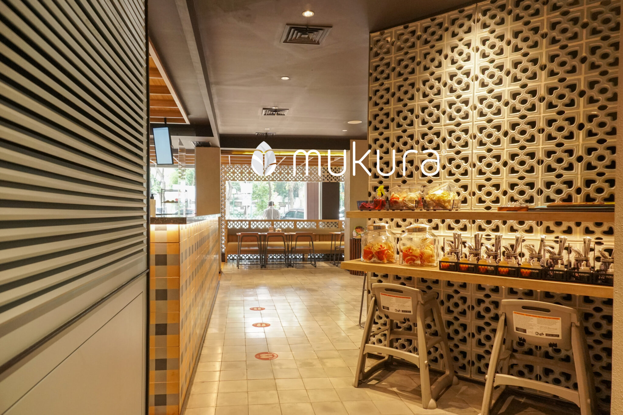 Perbedaan Tipe Roster: Keramik, Bata, dan Beton | Mukura Ceramics