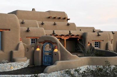 Adobe Revival Architecture: Southwestern Style That Embraces the Earth