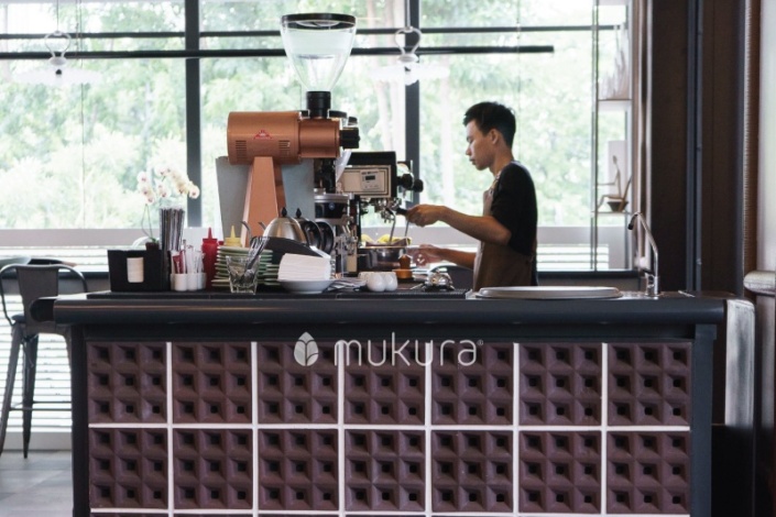 6 Ide Furnitur Roster Unik | Mukura Ceramics